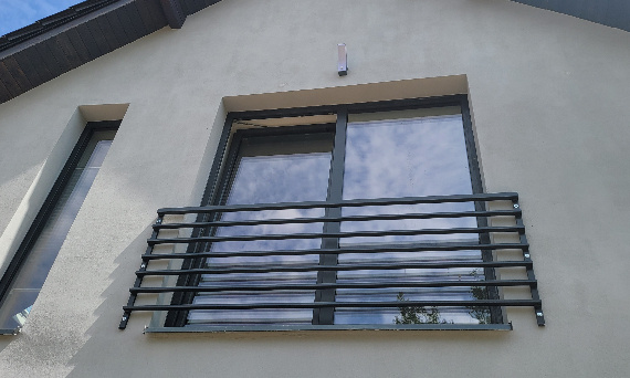 Balustrada francuska montowana do gotowej elewacji - Slavica Design